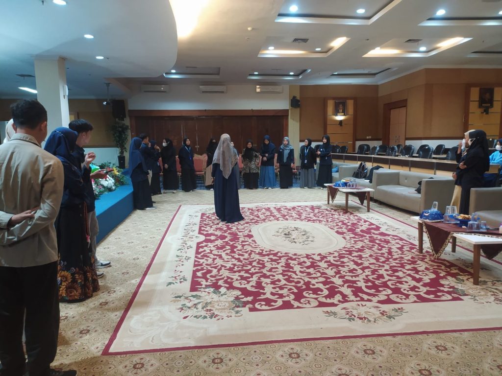 GenBI Komisariat UINAM Sukses Menggelar Talkshow COPSKI. - Teropong ...