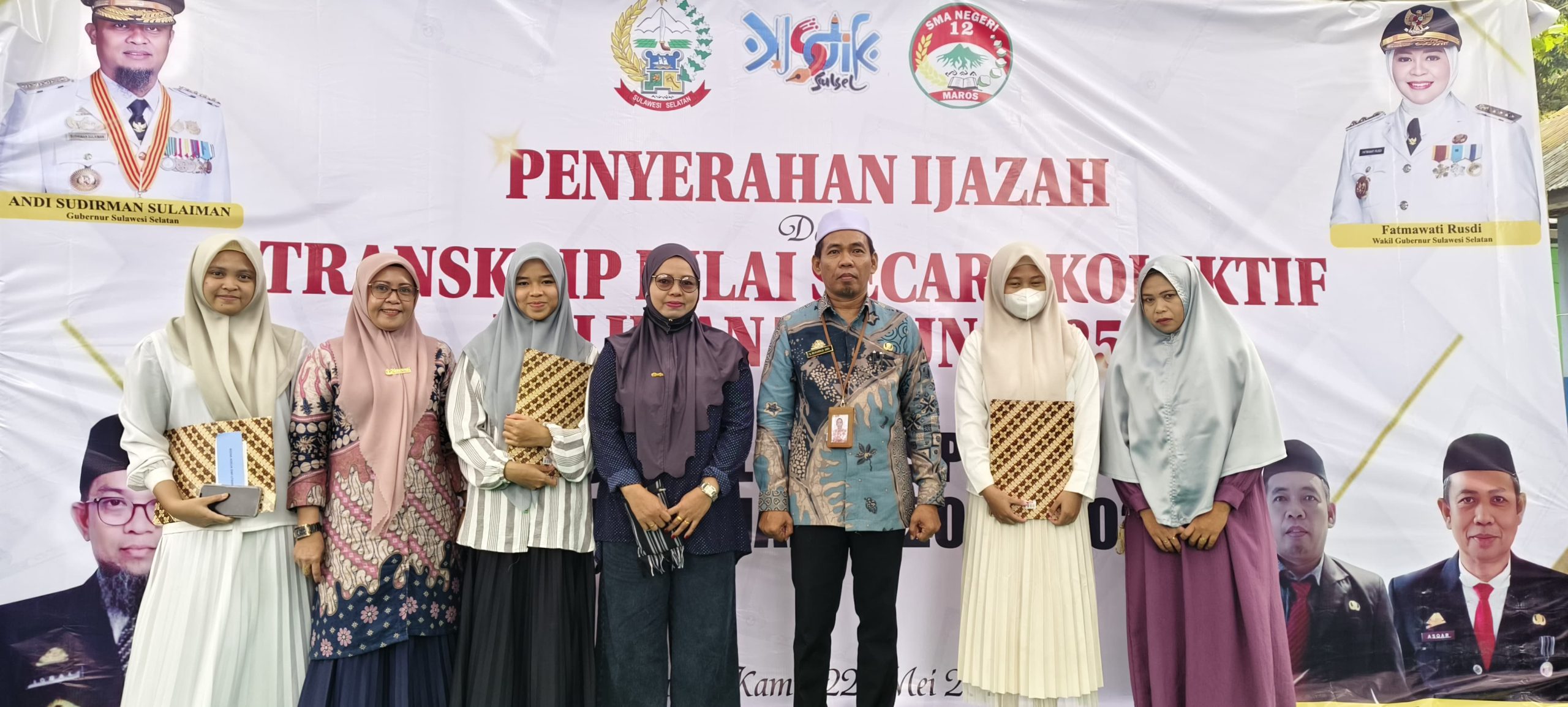 Penyerahan Ijazah dan Transkrip Nilai Secara Kolektif Lulusan Tahun ...